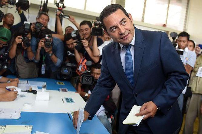 El comediante Jimmy Morales ganó primera vuelta de elecciones en ...