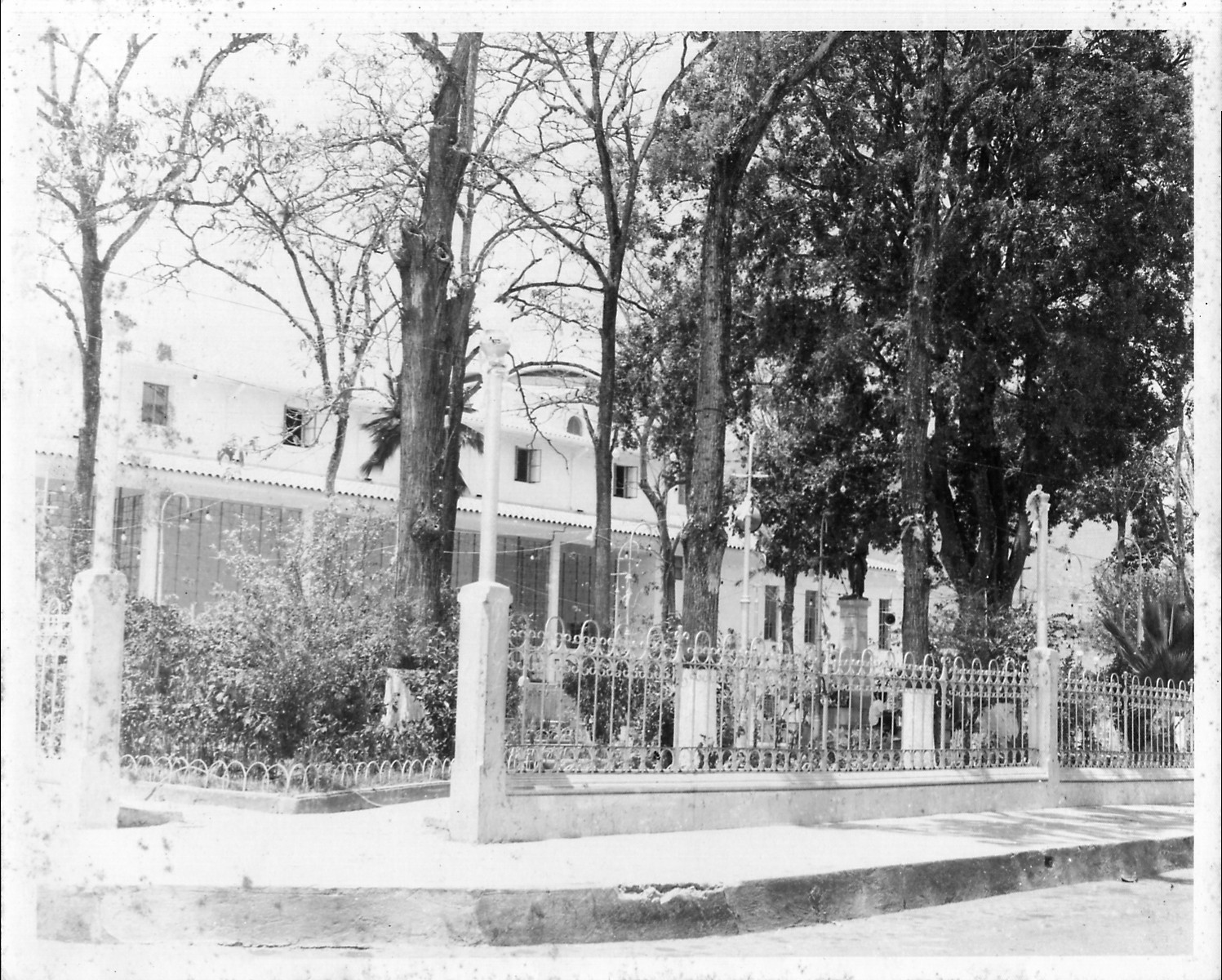 Perfiles / Viejas escuelas de Guatire - Diario Avance