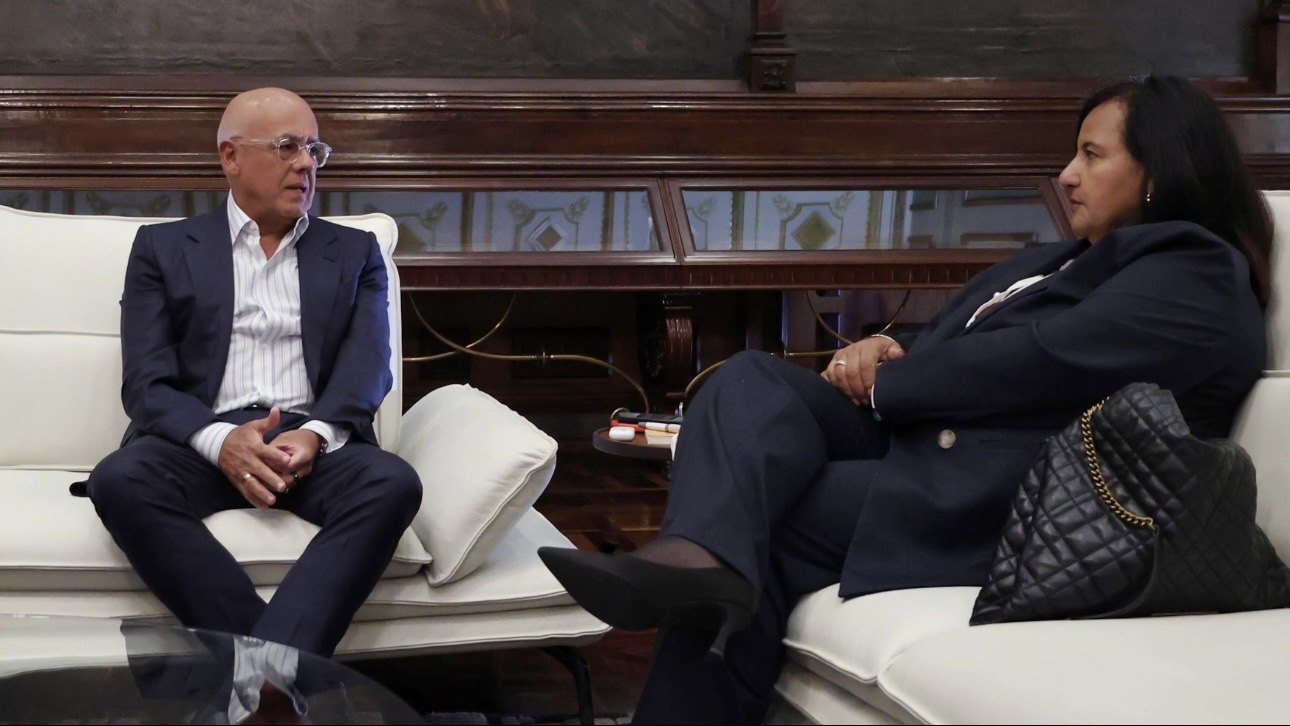 Jorge Rodríguez se reunió con Dinorah Figuera