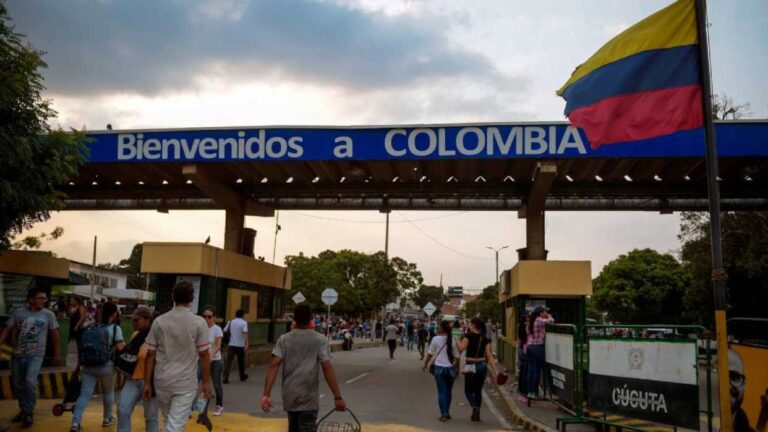 Abelardo de la Espriella lidera votaciones en Colombia