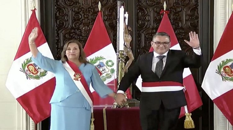 Presidenta De Perú Nombra A Su Sexto Ministro Del Interior En Año Y